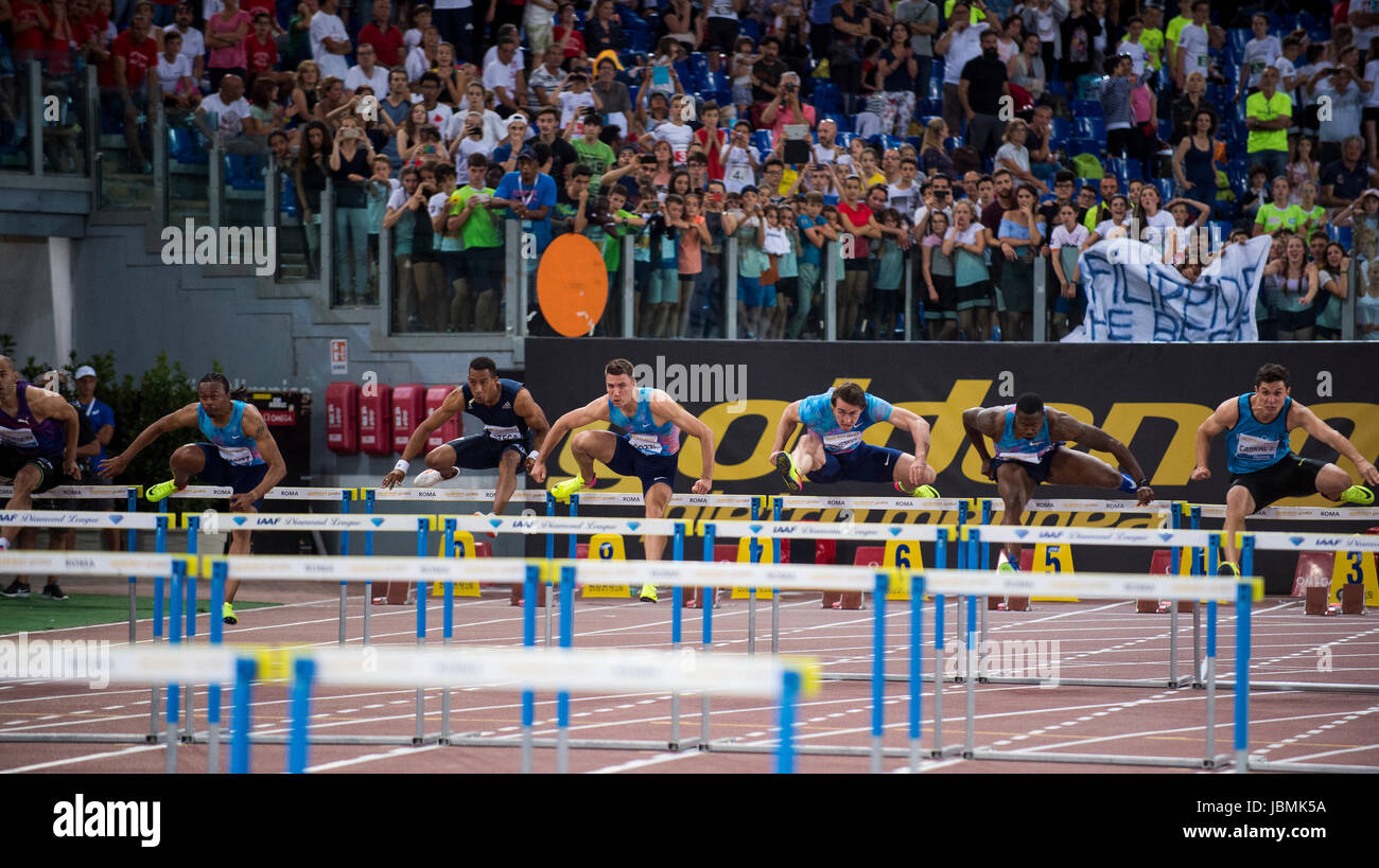 110m Men's Hurdles Stock Photo - Alamy