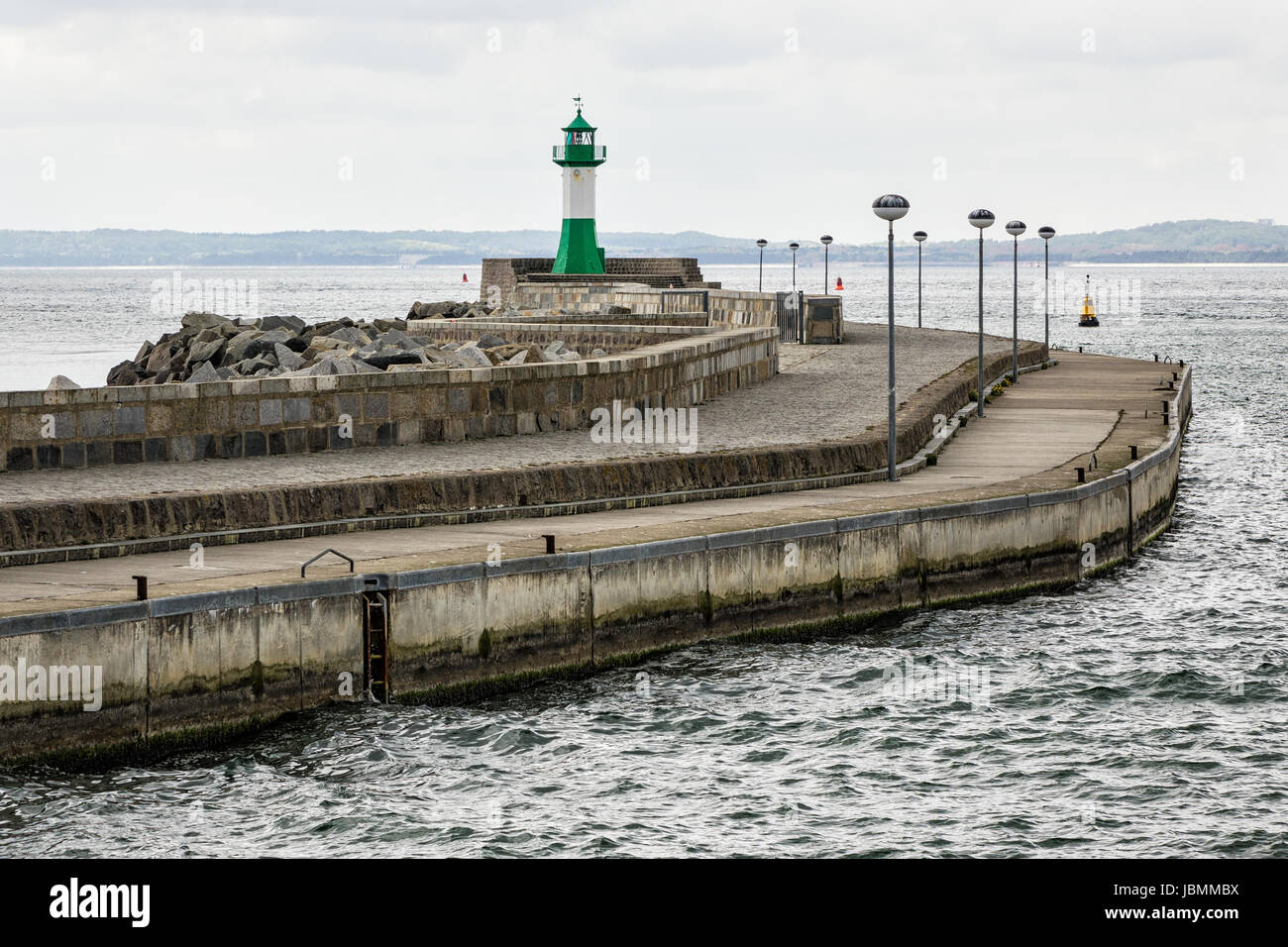 Die Mole in Saßnitz auf der Insel Rügen Stock Photo - Alamy