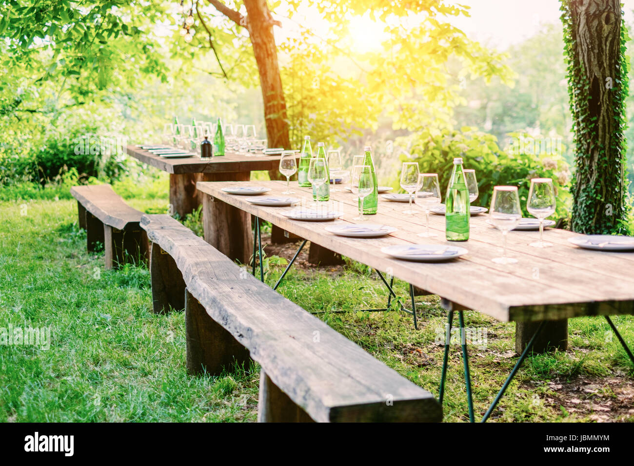 Farm to table party hi-res stock photography and images - Alamy