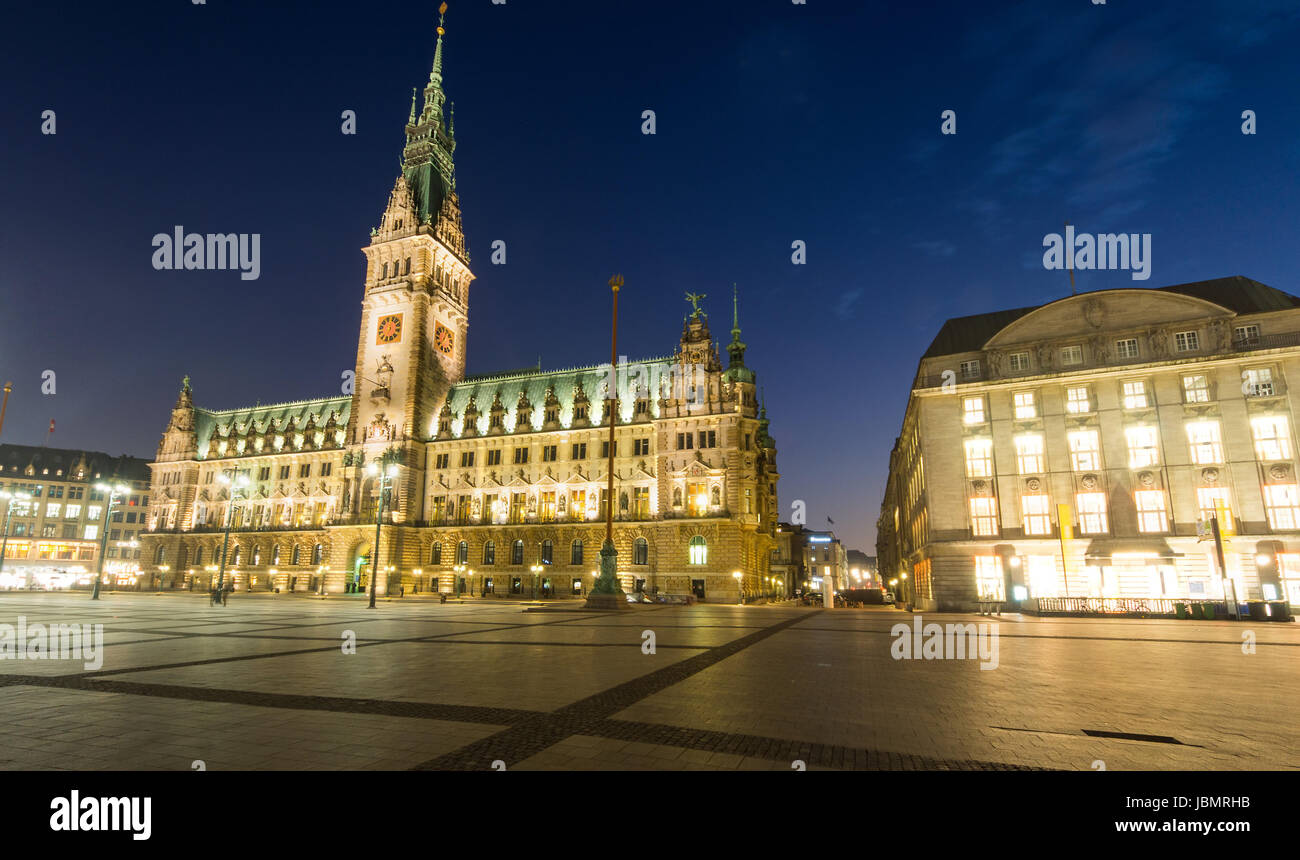 the city hall at night Stock Photo - Alamy