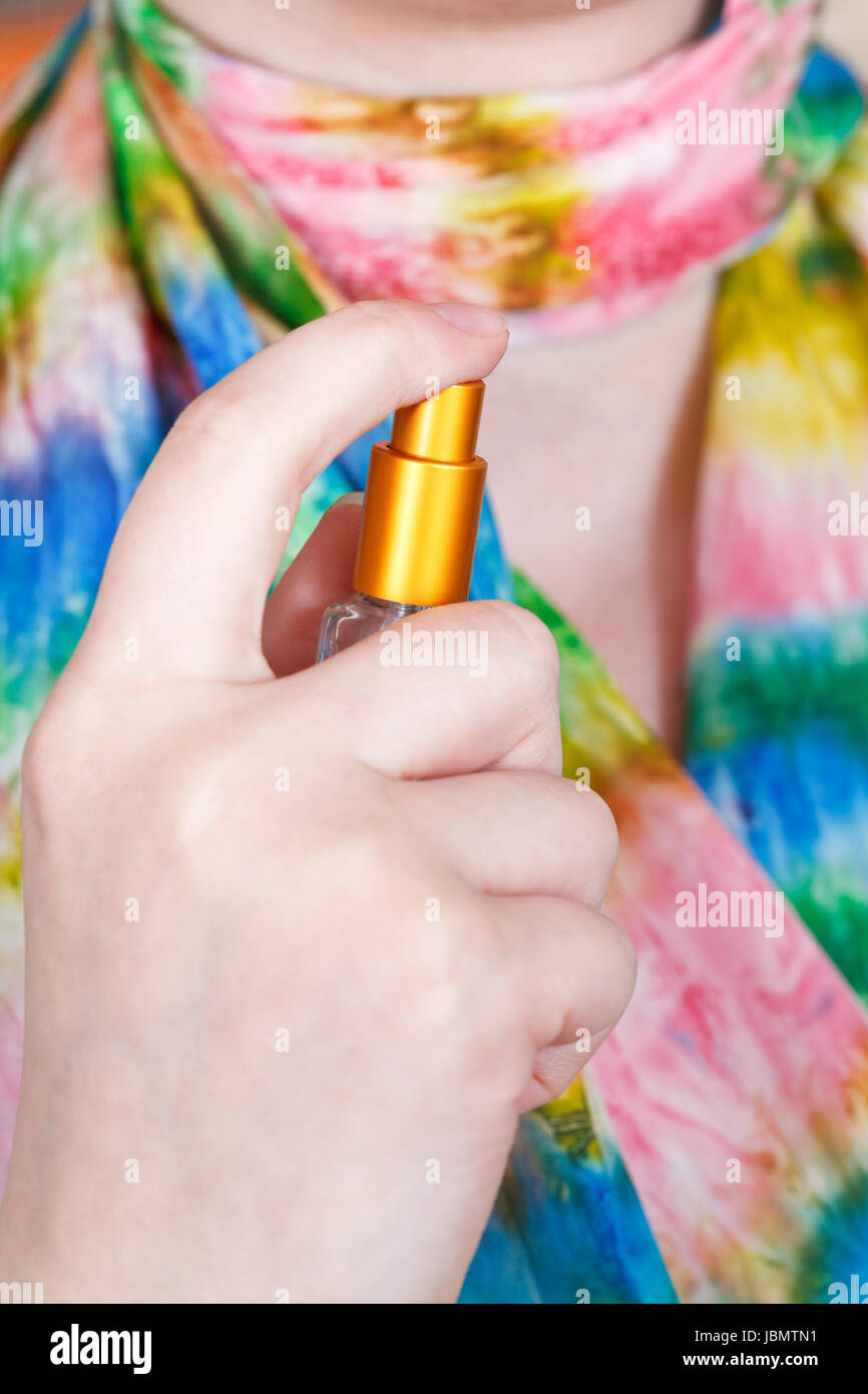Splashing on some perfume hi-res stock photography and images - Alamy