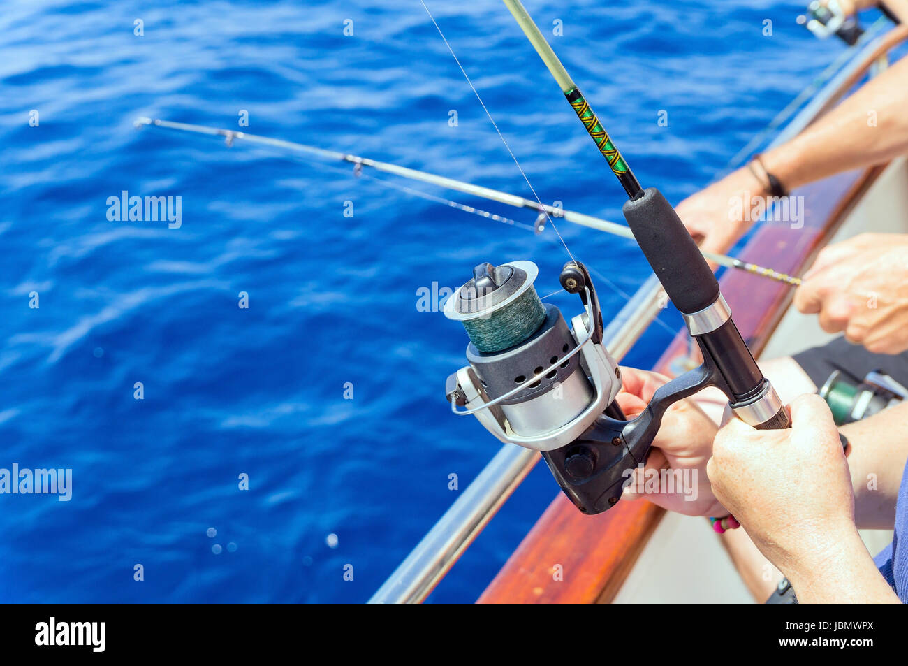 Deep sea fishing boat hi-res stock photography and images - Alamy