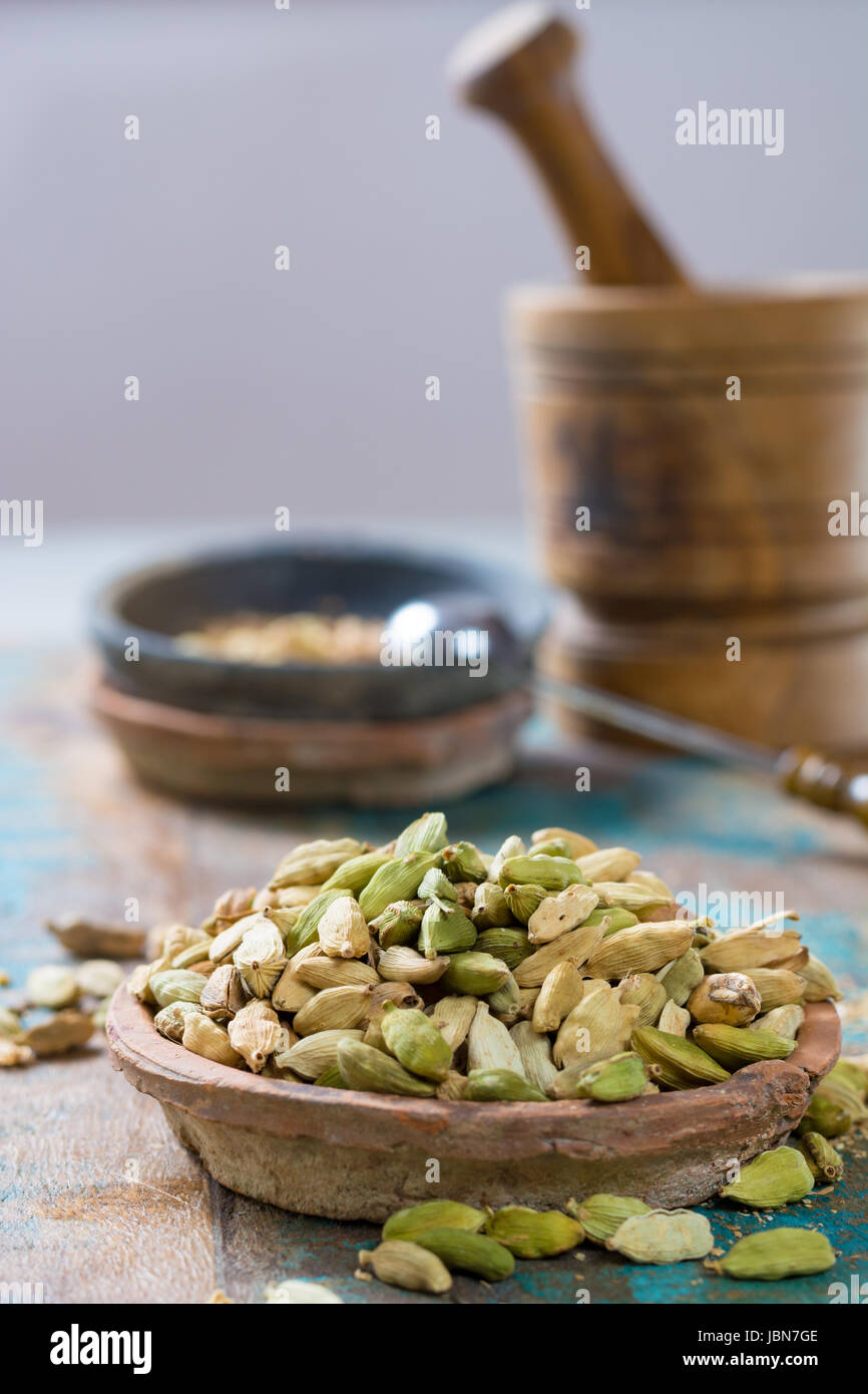 Raw Organic Cardamom Pods ready to use Stock Photo - Alamy