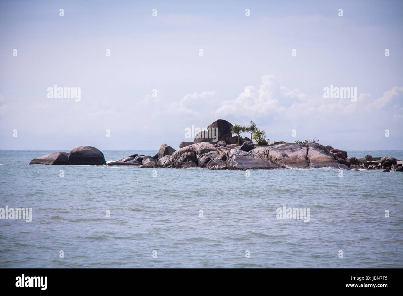 landschaft am meer und strand hintergrund himmel urlaub natur reisen ...
