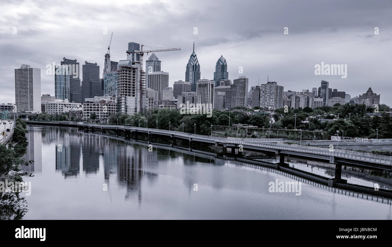 Skyline of Philadelphia with walkway and river Stock Photo - Alamy