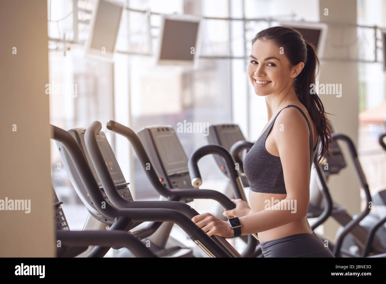 Young woman workout in gym healthy lifestyle Stock Photo - Alamy