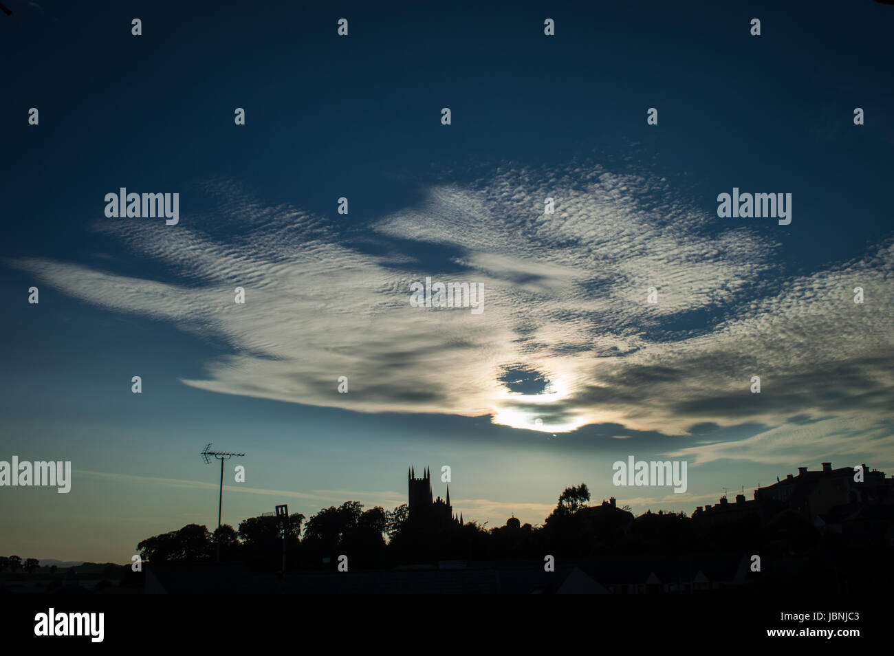 High level clouds horizon hi-res stock photography and images - Alamy