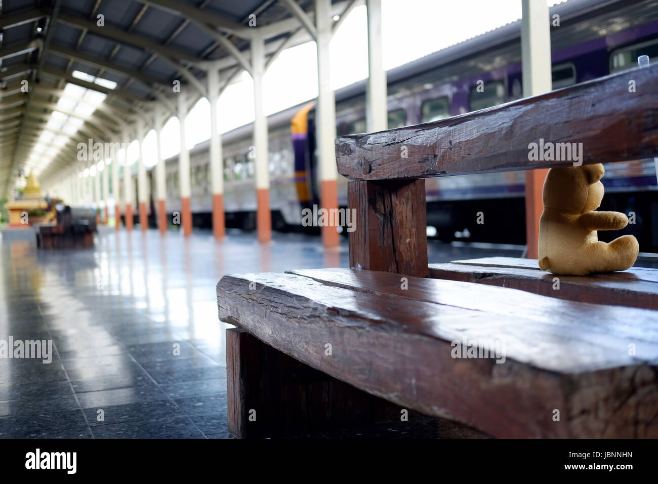 Railway station wood chair Stock Photo - Alamy