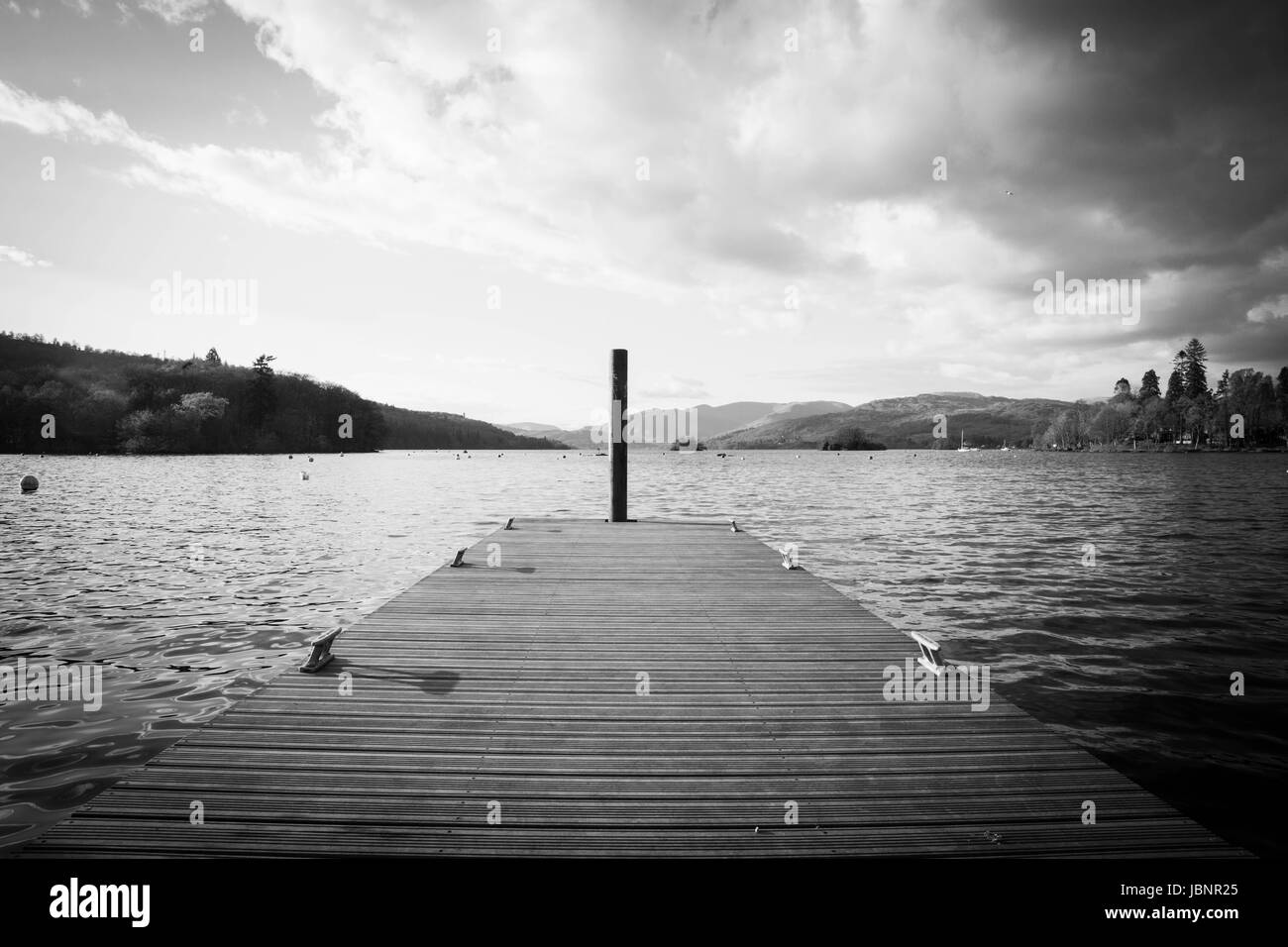 Lake detract hi-res stock photography and images - Alamy