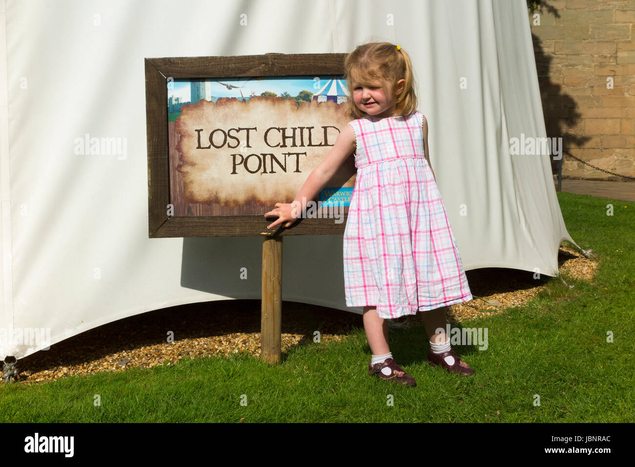 A lost children sign hi-res stock photography and images - Alamy