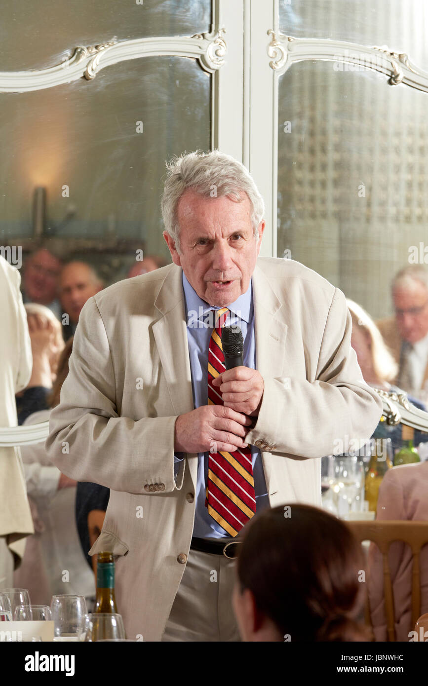 Martin Bell at the Oldie Literary Lunch 6/6/17 Stock Photo - Alamy