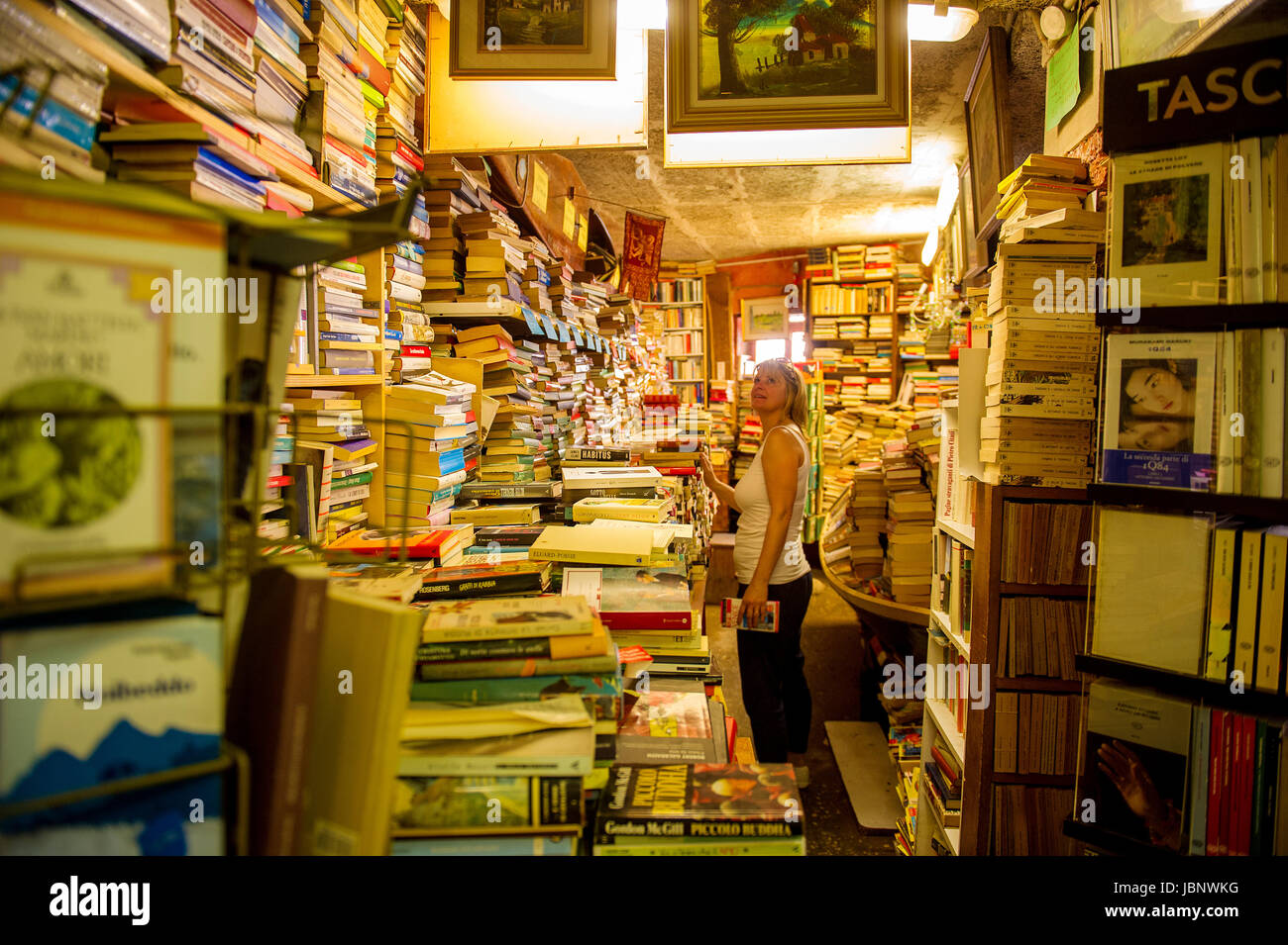 Venice, Italy. Libreria Acqua Alta book shop, Castello. Picture by Paul ...