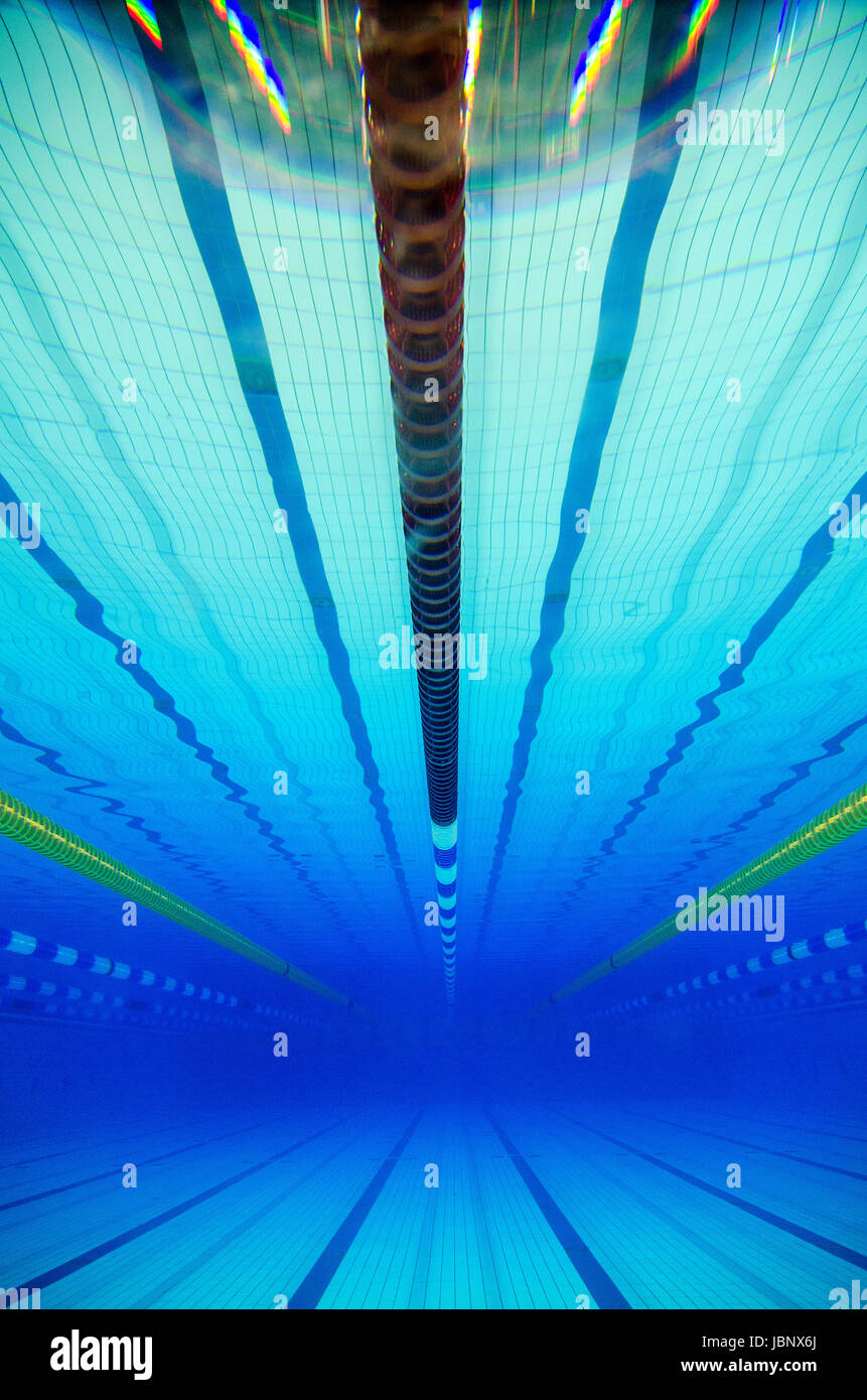pool under water Stock Photo - Alamy