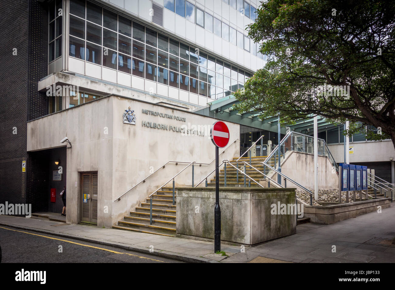 Metropolitan Police, Holborn Police Station, Lamb's Conduit Street ...