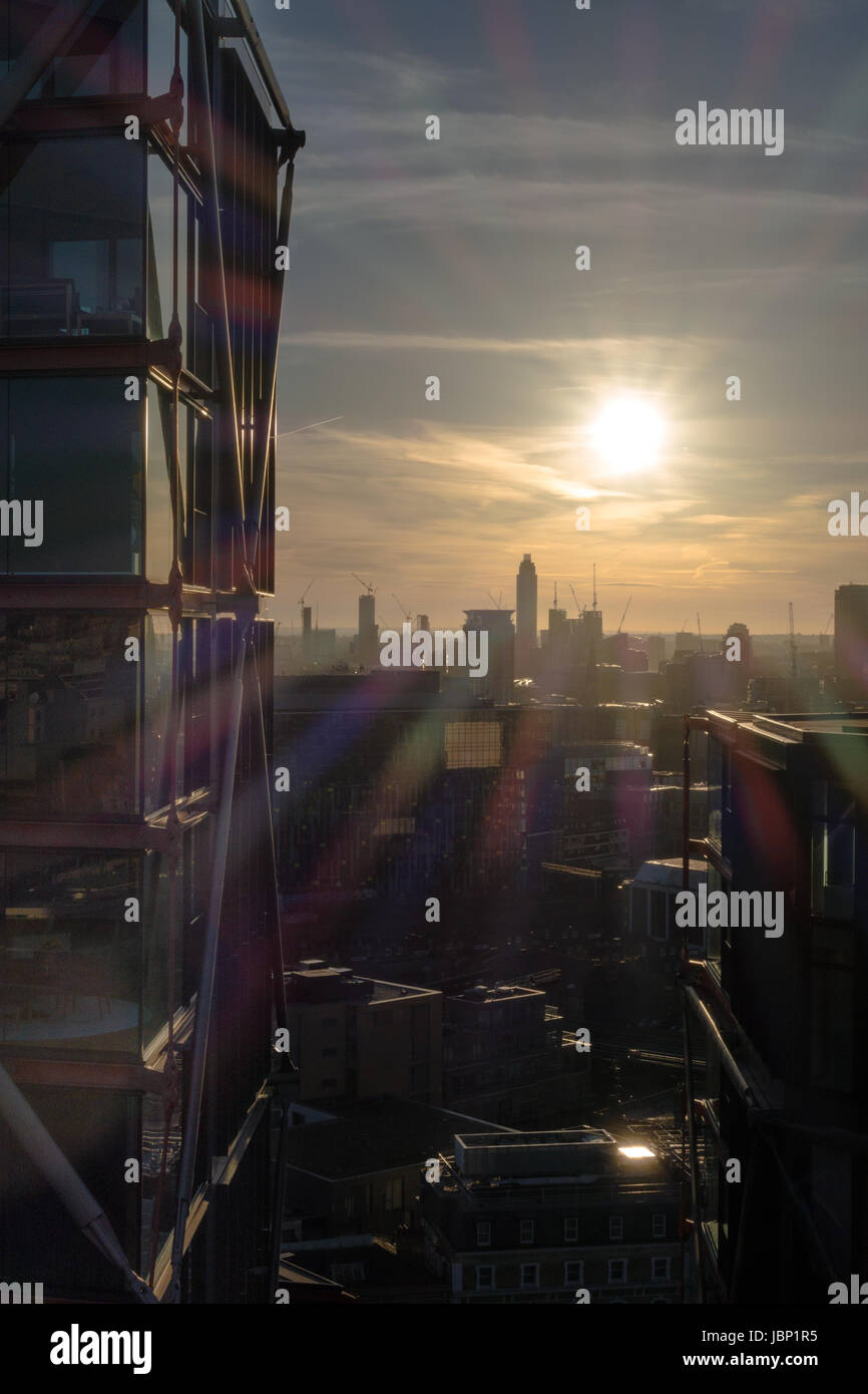 London skyline landmarks sunny hi-res stock photography and images - Alamy