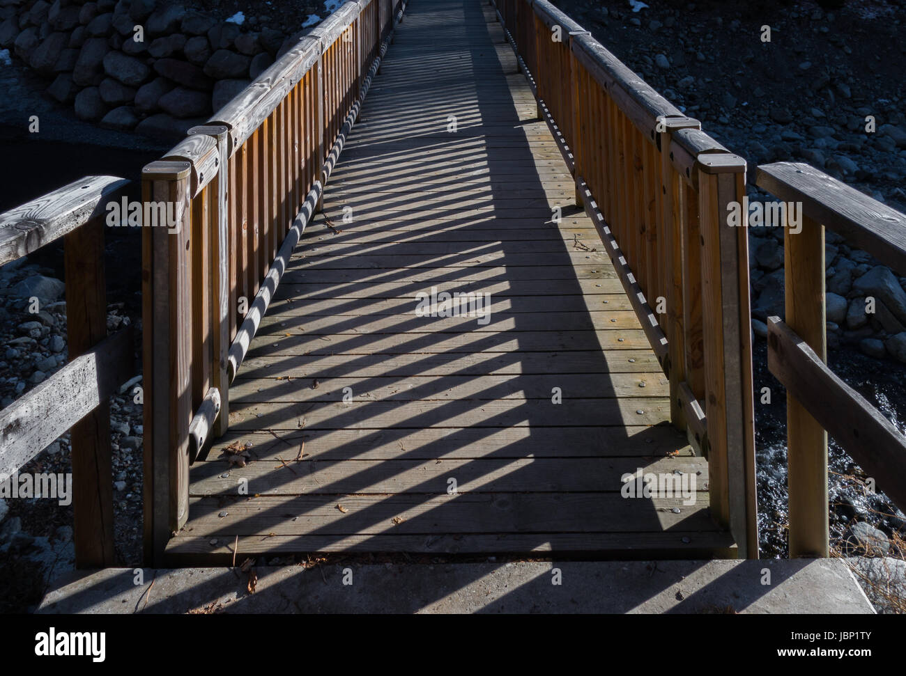 Wood plank bridge hi-res stock photography and images - Alamy