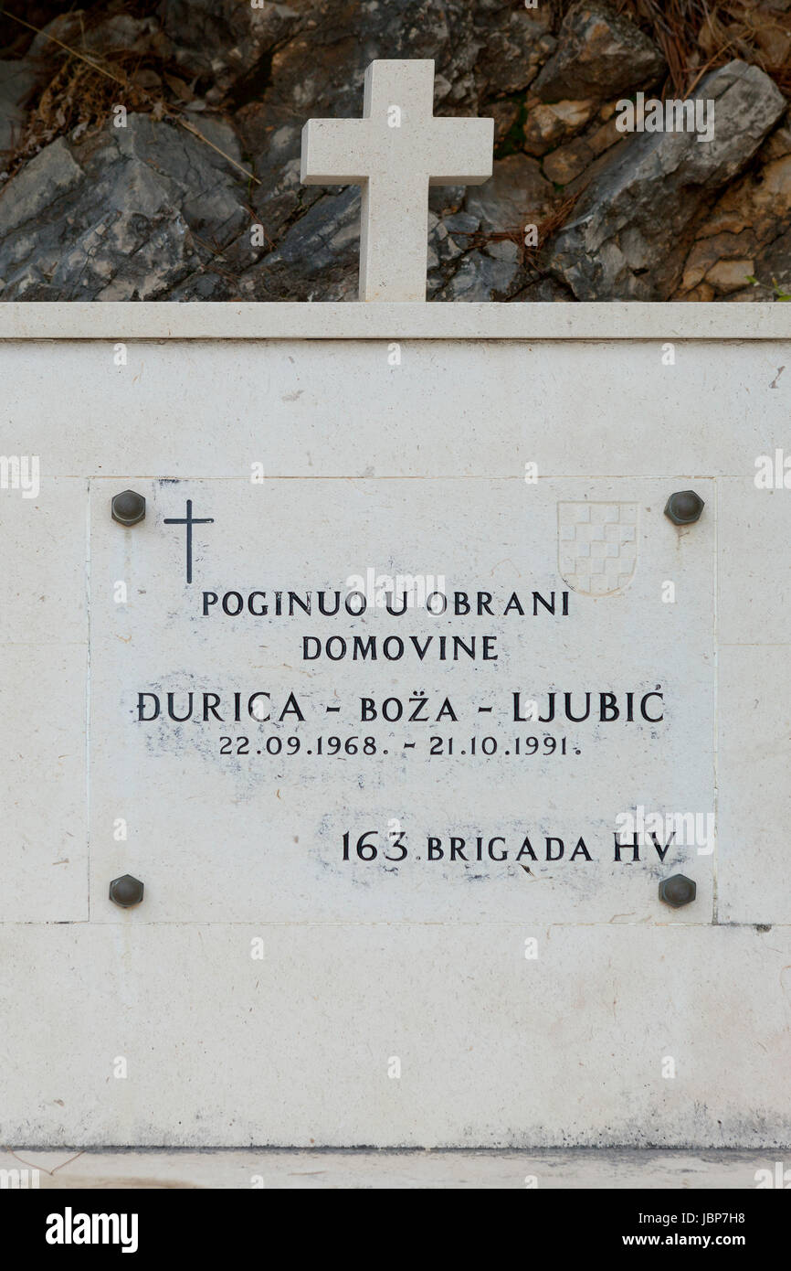 Balkans 1990s hi-res stock photography and images - Alamy