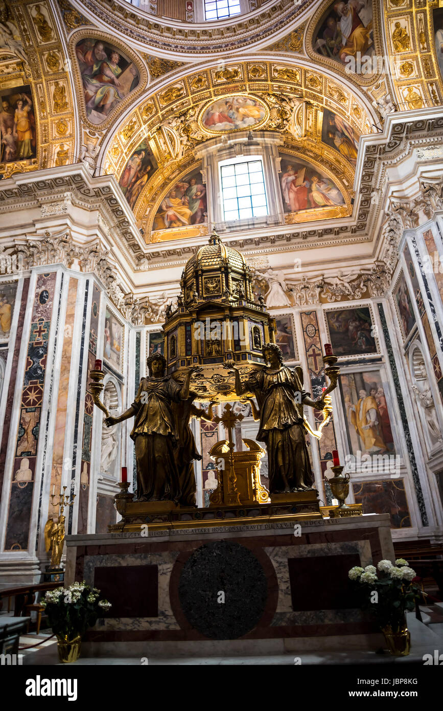 Santa maria maggiore rome tomb hi-res stock photography and images - Alamy