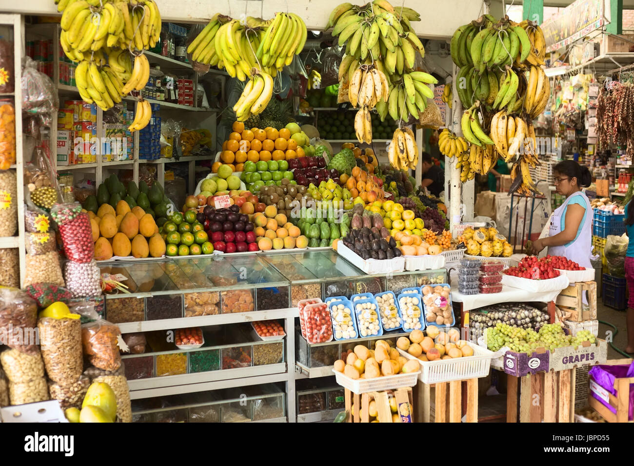 Mercado 1 surquillo hi-res stock photography and images - Alamy