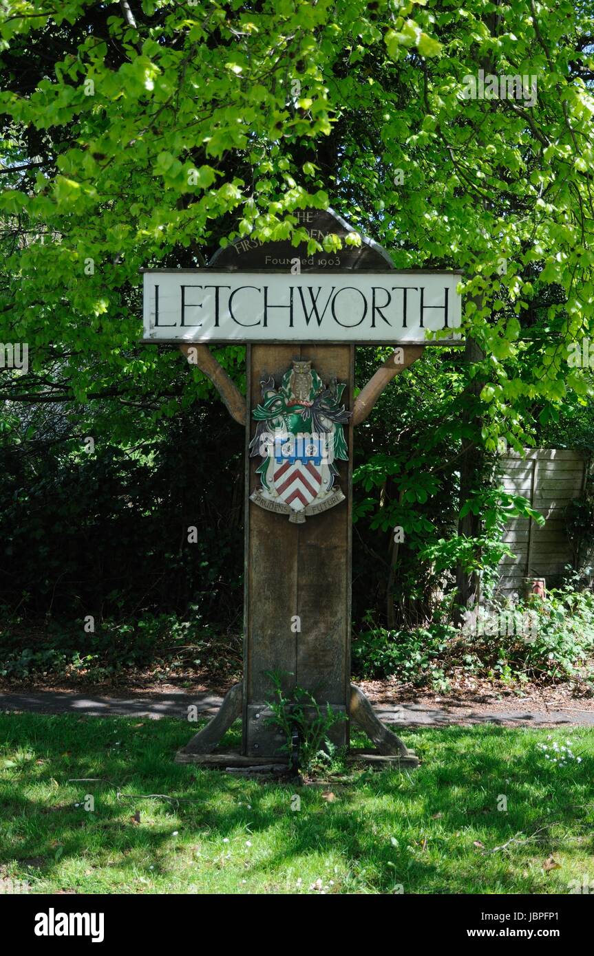 Letchworth garden city ebenezer howard hi-res stock photography and ...