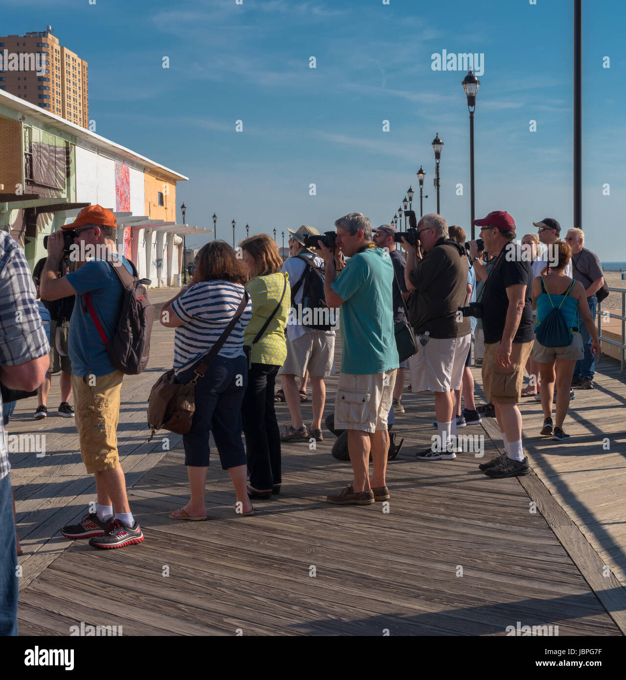 Gaggle of photographers hi-res stock photography and images - Alamy