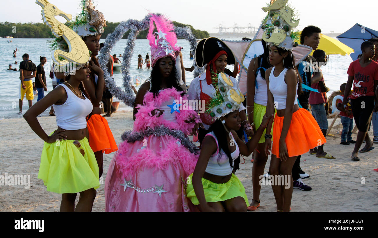 Dominica street dance hi-res stock photography and images - Alamy