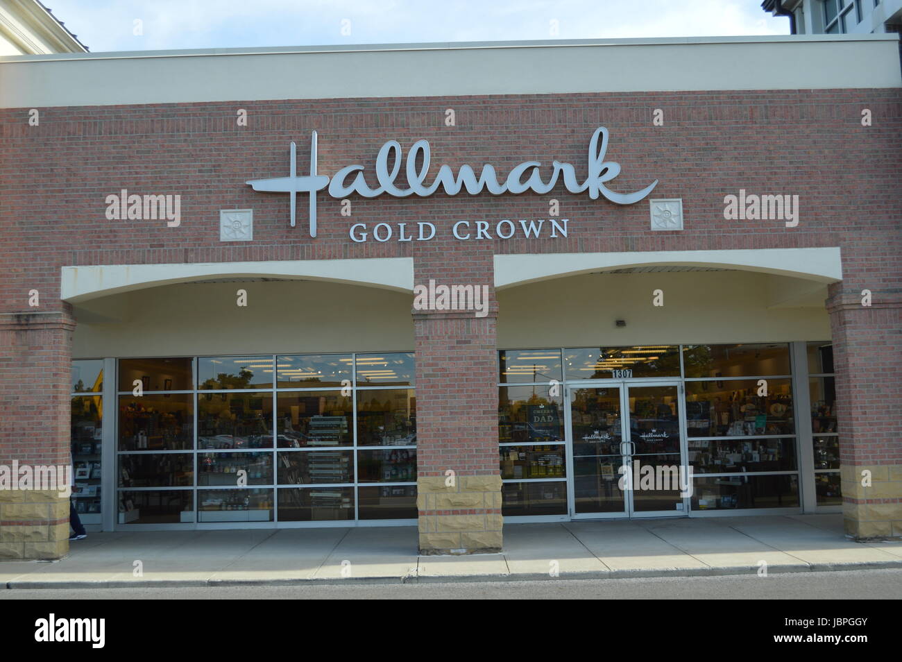 Hallmark cards hi-res stock photography and images - Alamy