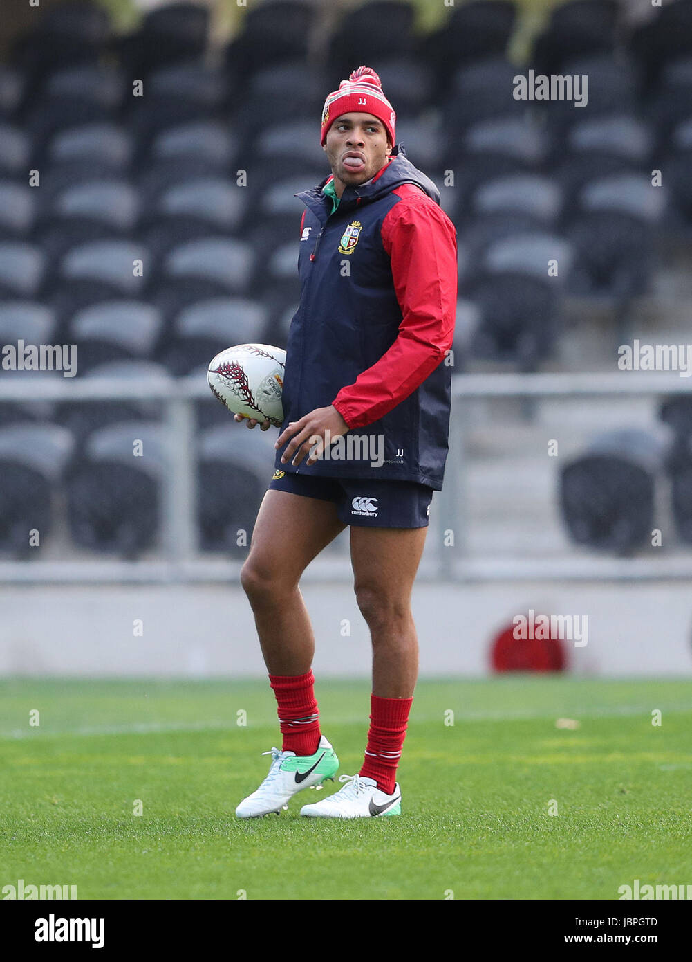 Captains Run Forsyth Barr Stadium High Resolution Stock Photography and ...