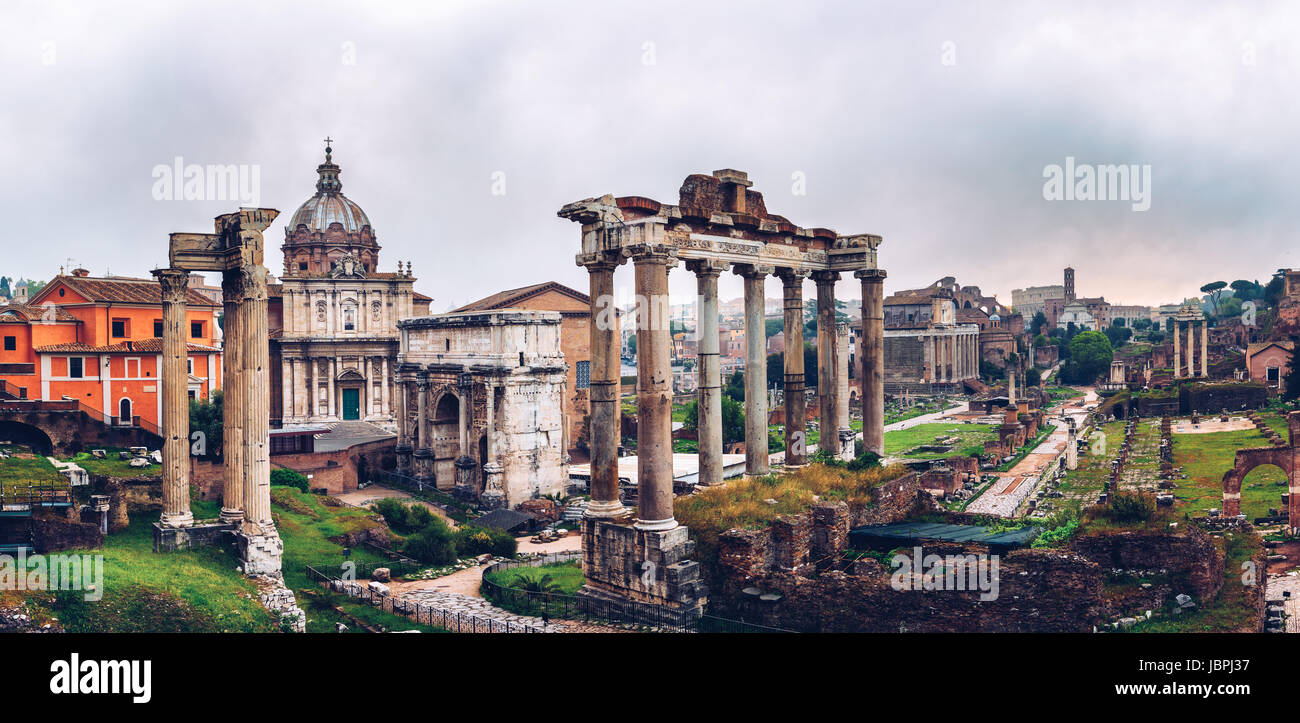 Roman Forum. Image of Roman Forum in Rome, Italy during sunrise Stock ...