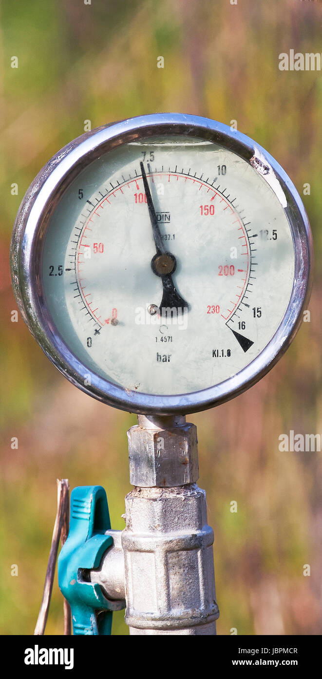 Manometer instrument for the measurement of pressure and vacuum Stock ...