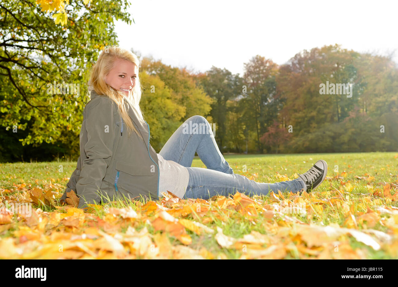 Junge frau blond lange haare hi-res stock photography and images - Alamy Junge frau blond lange haare hi-res stock photography and images - Alamy