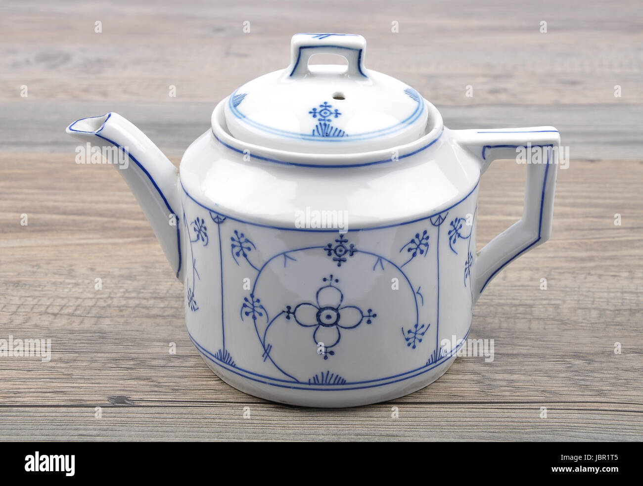 Teekanne hi-res stock photography and images - Alamy