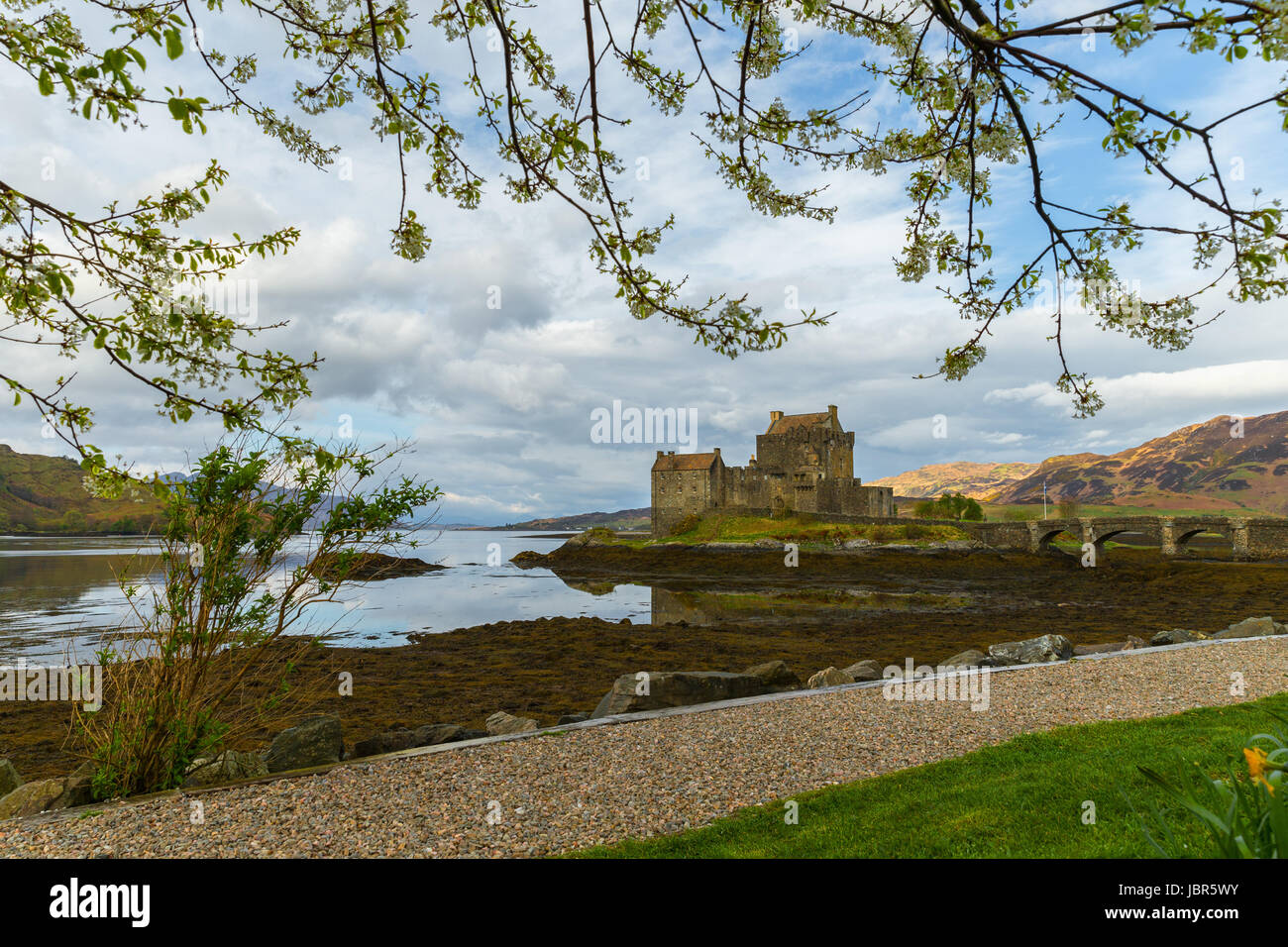 elian donan castle Stock Photo - Alamy
