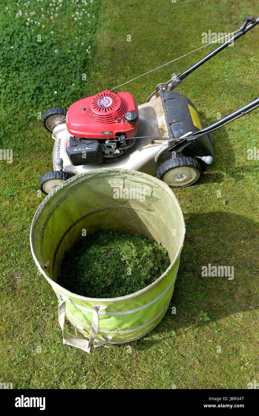 Osterode, Germany. 09th June, 2017. A lawn-mower on a lawn, Germany ...