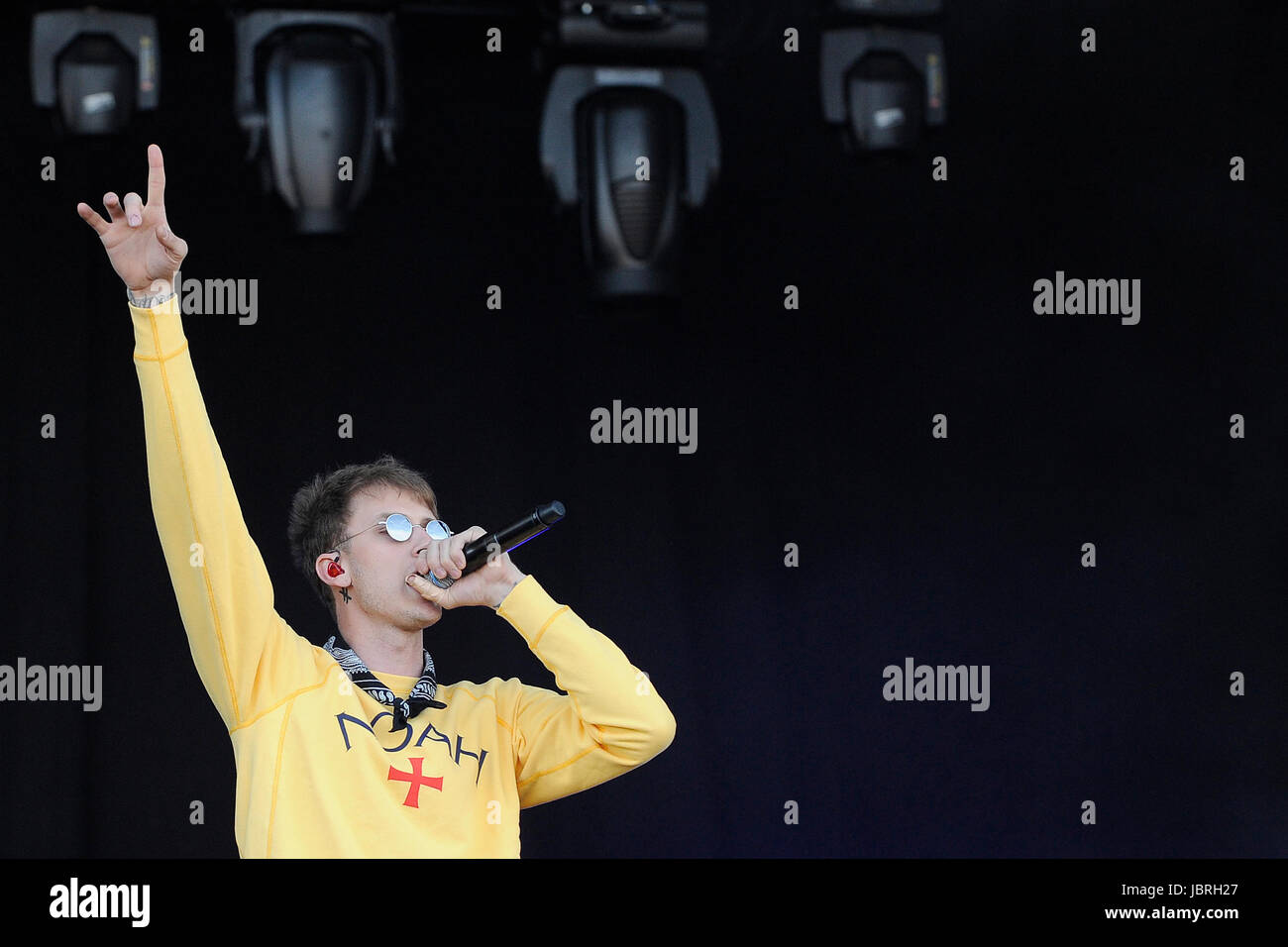Machine gun kelly rapper hi-res stock photography and images - Alamy
