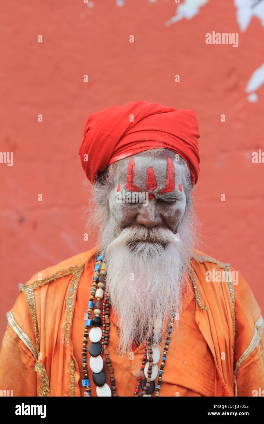 Hare krishna monk hi-res stock photography and images - Alamy