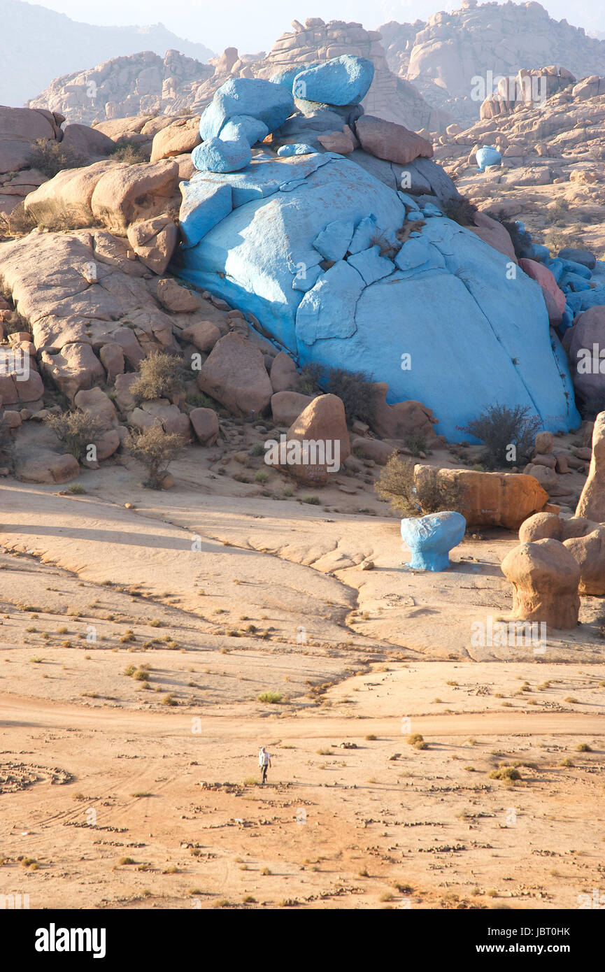 Tafroute, Morocco: multidimensional work granite landscape in the Anti ...