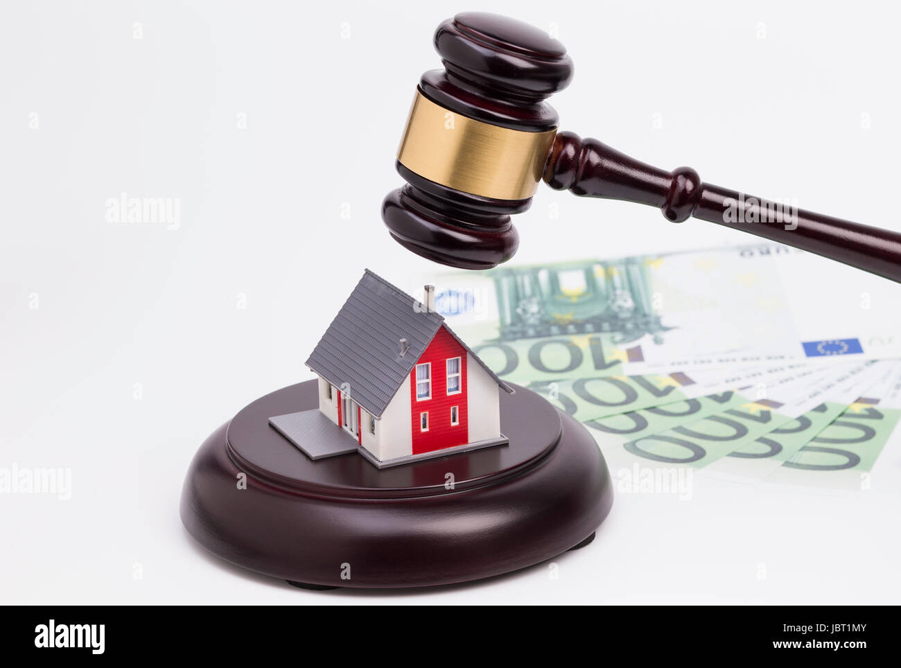 gavel with house Stock Photo - Alamy