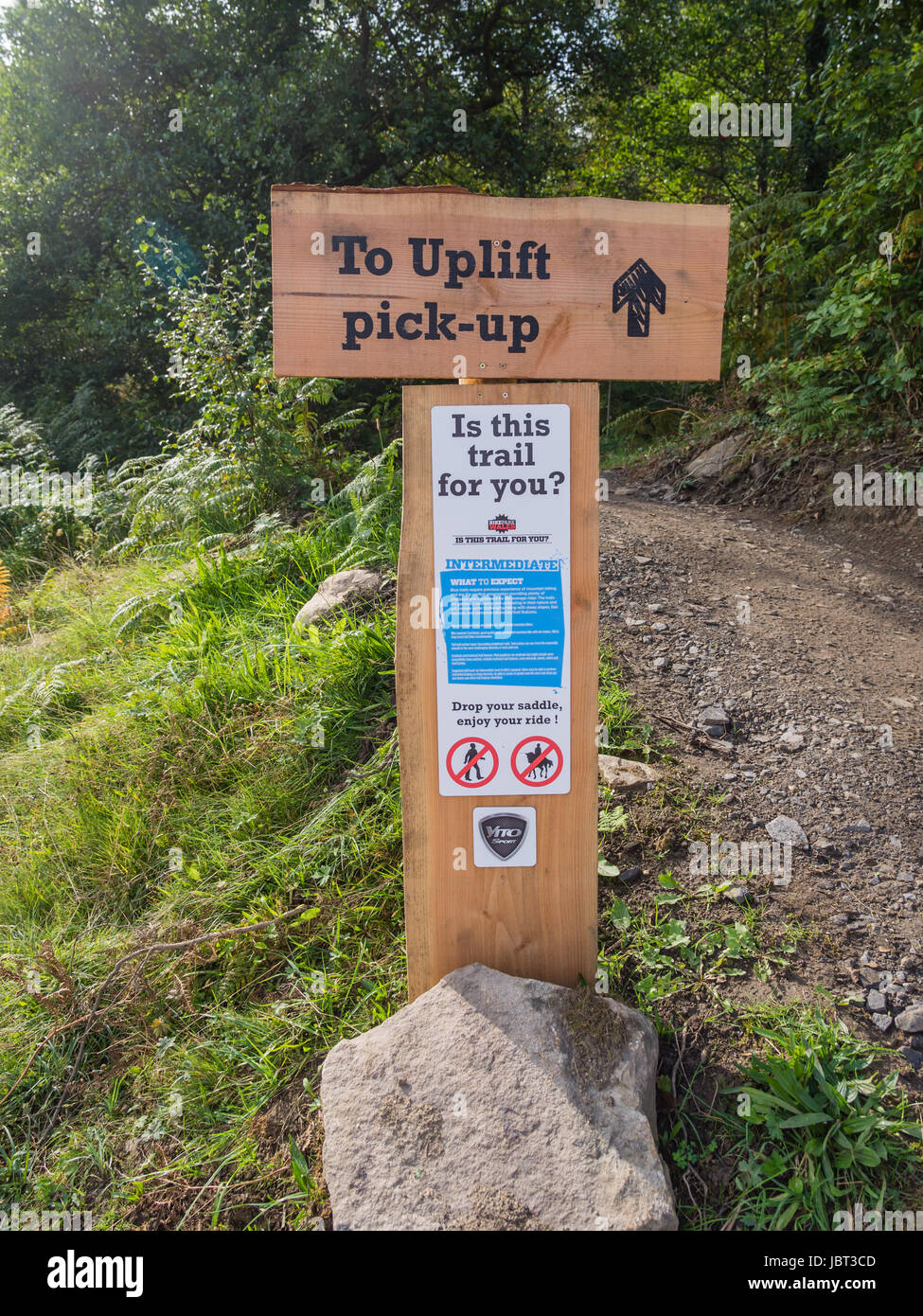 Mountain bike trail signs hi-res stock photography and images - Alamy