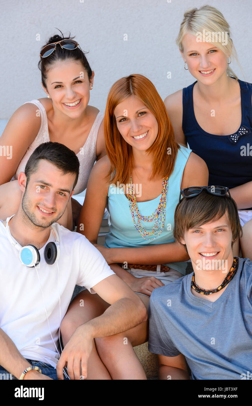 Portrait of college international student friends smiling group ...