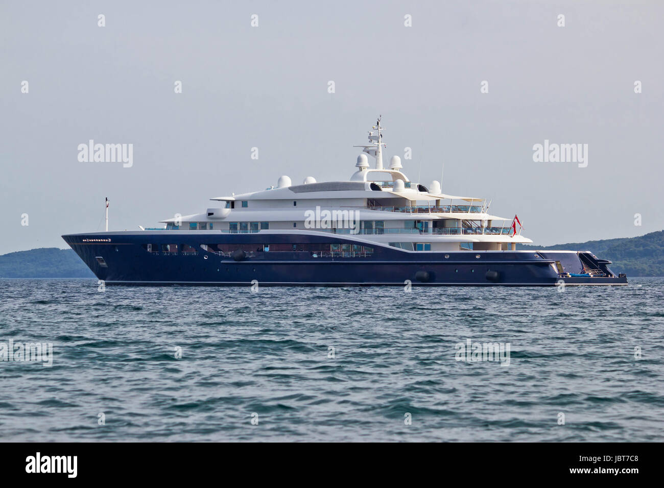 Charter megayacht hi-res stock photography and images - Alamy