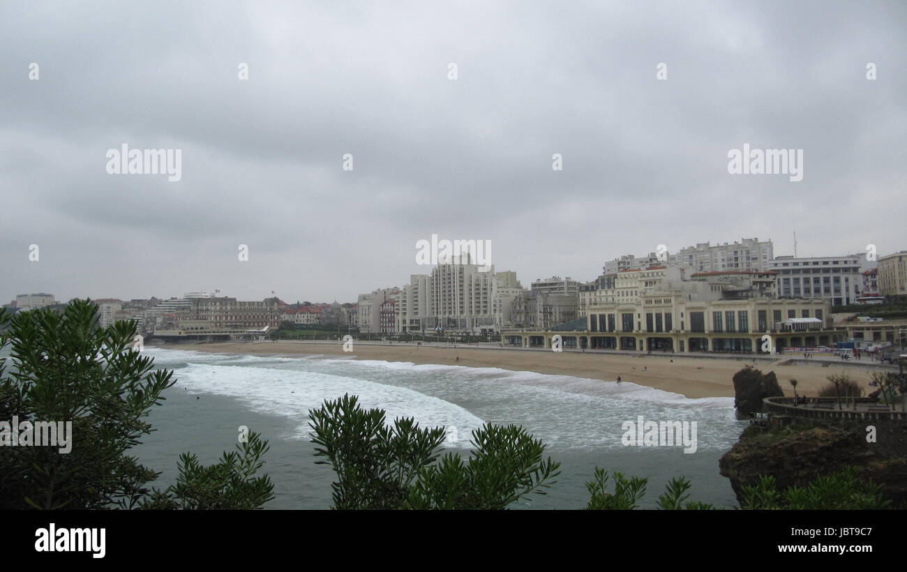 Biarritz beach hot hi-res stock photography and images - Alamy