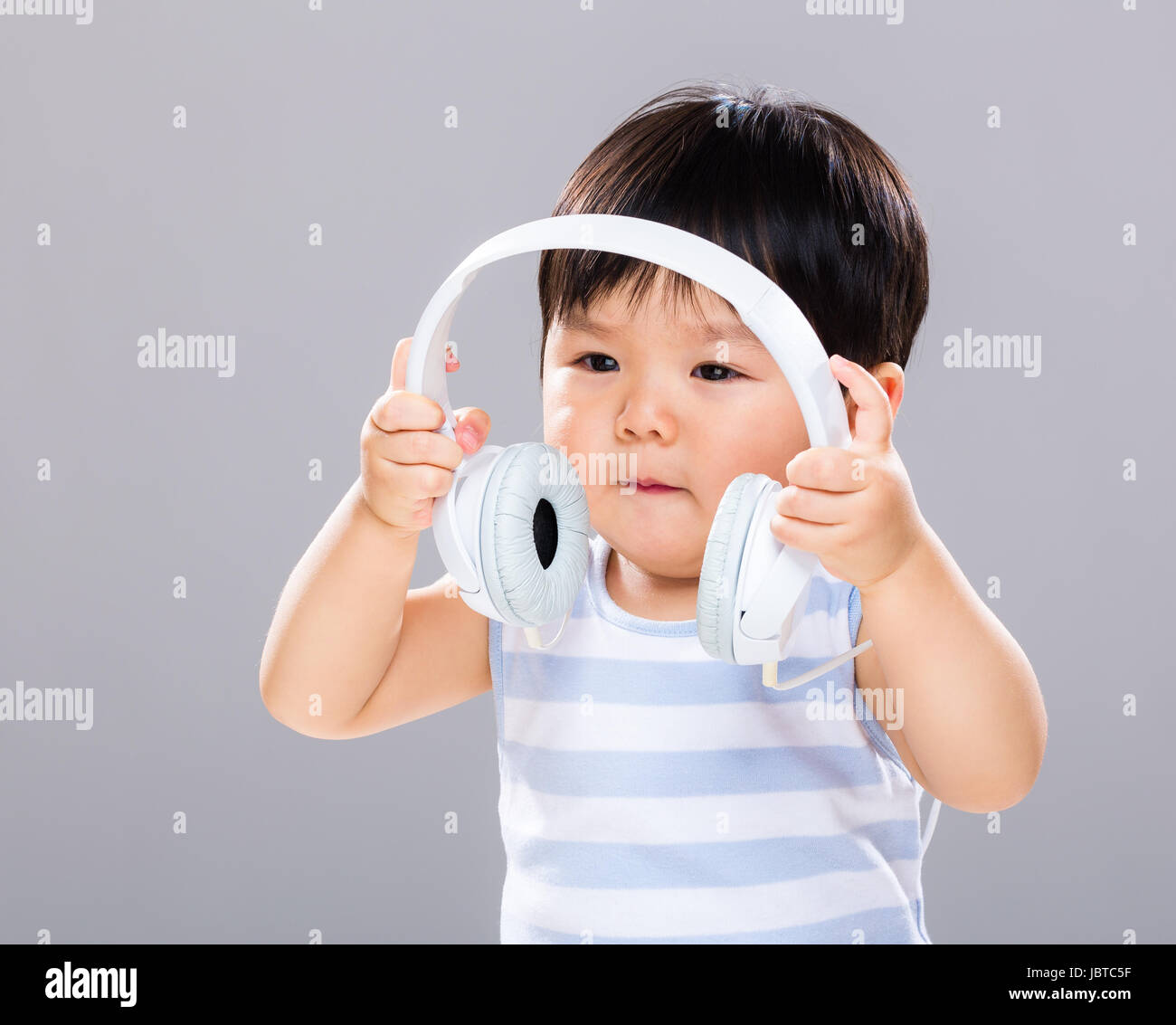 Listen to the other side hi-res stock photography and images - Alamy