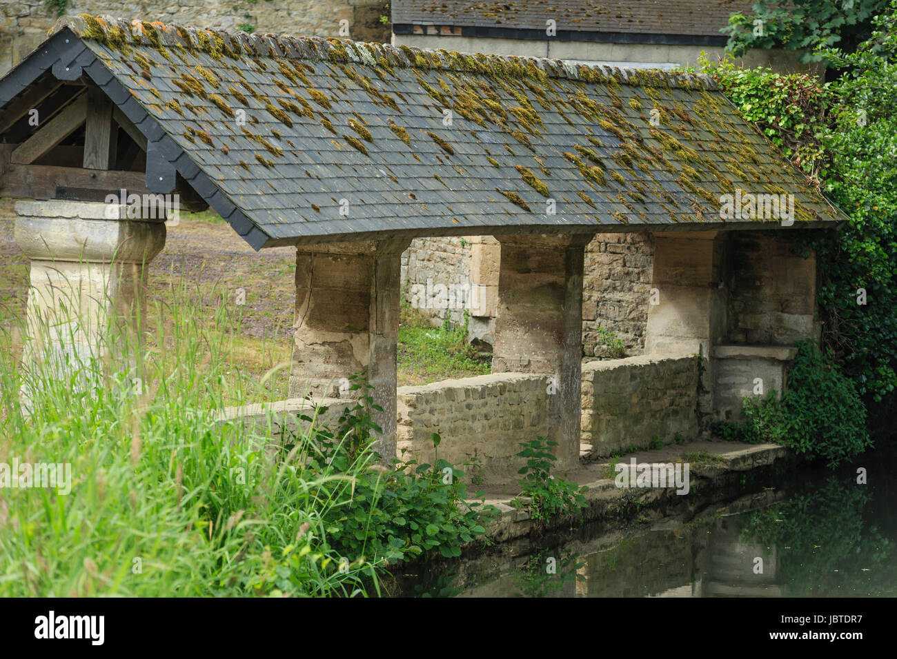 France, Calvados (14), Creully, lavoir // France, Calvados, Creully ...