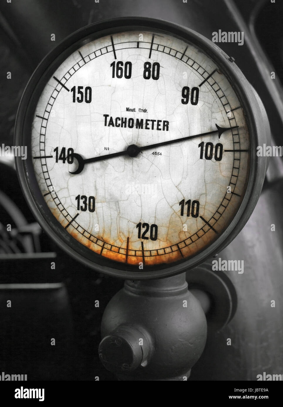 vintage steam machine dial Stock Photo - Alamy