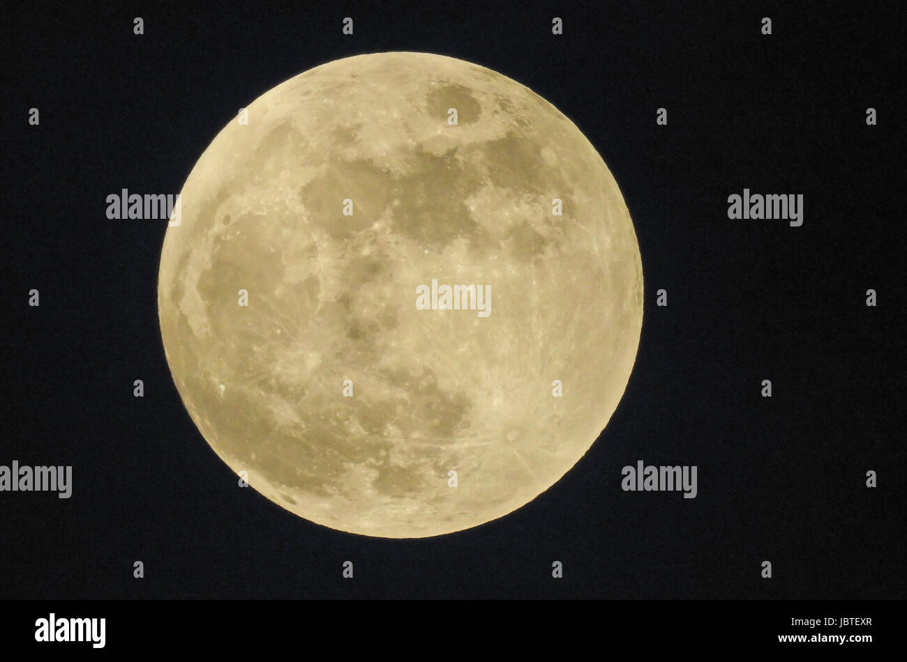 Vollmond / Full Moon Stock Photo - Alamy