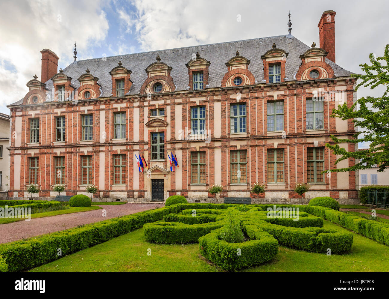 France, Eure-et-Loir (28), Chartres, Hôtel Montescot, actuel hôtel de ...