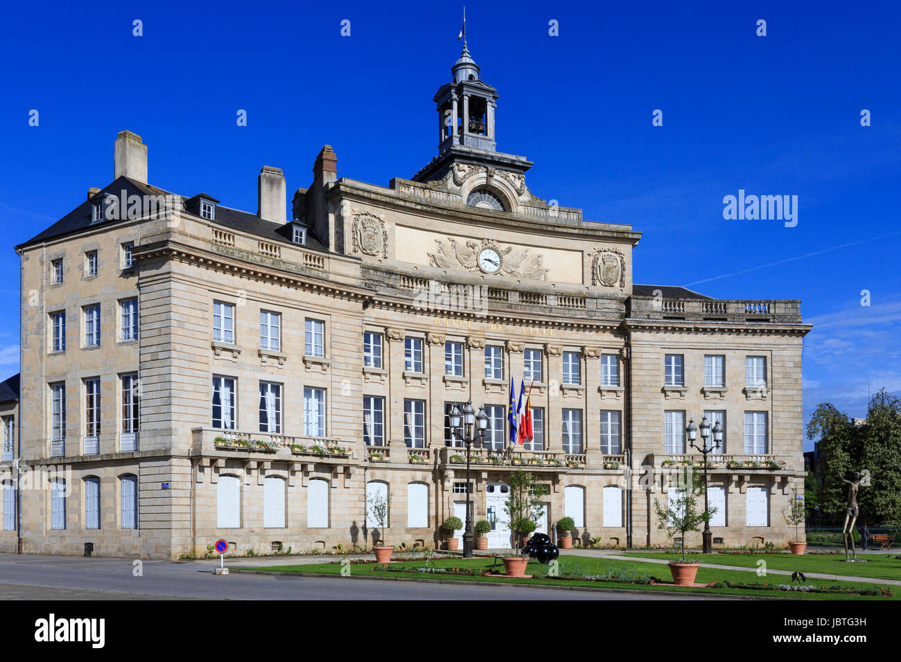 Alencon hi-res stock photography and images - Alamy