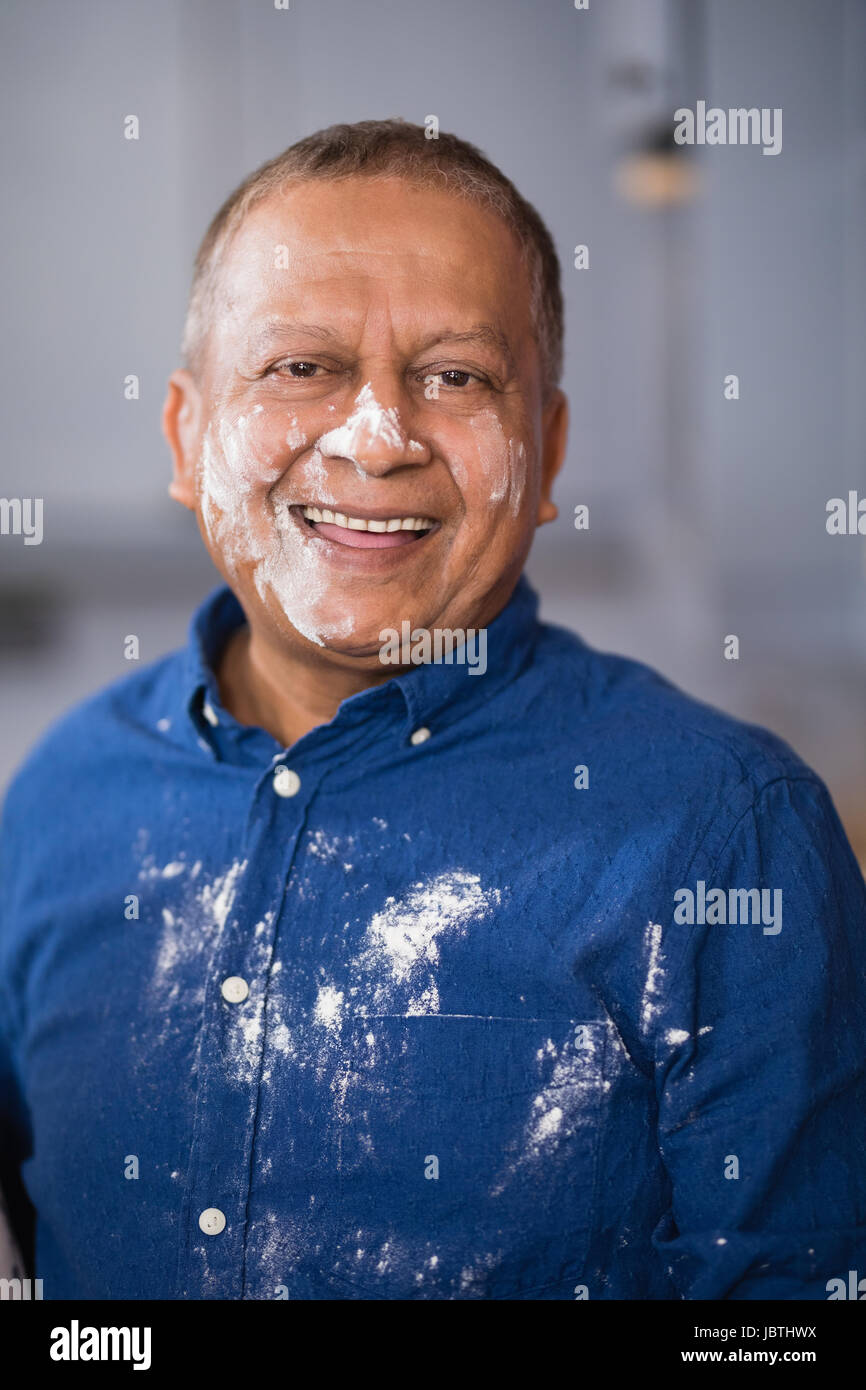 Flour on face hi-res stock photography and images - Alamy