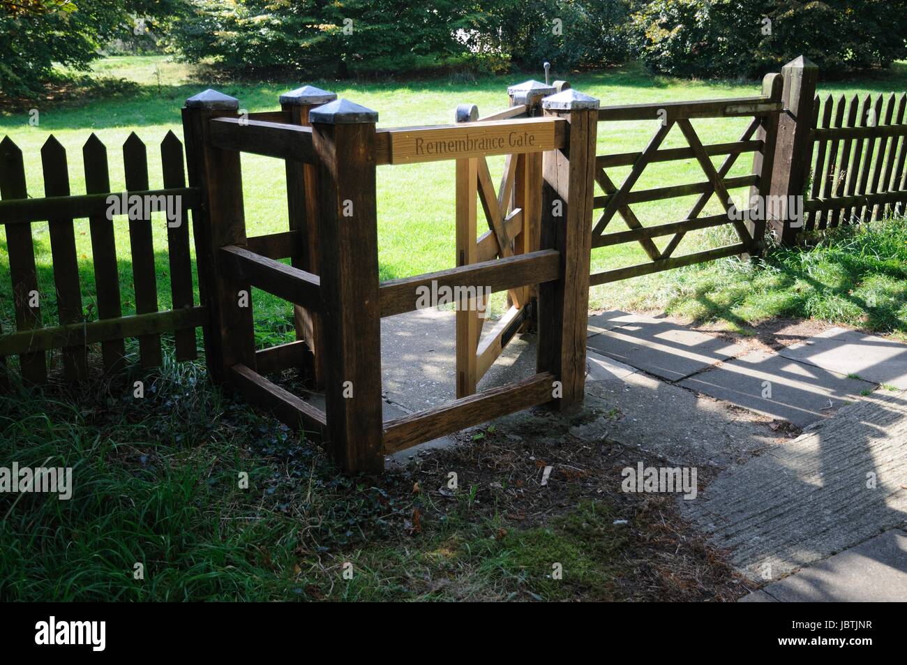Remembrance Gate, St Peters Church, Lilley, Hertfordshire Stock Photo ...